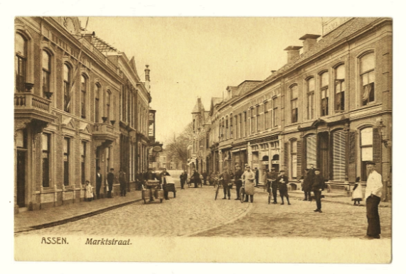 Boekpresentatie Assen van toen tot het Assen van nu - Warenhuis Vanderveen